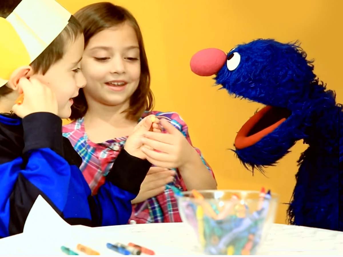 Family Time With Grover - Sesame Workshop
