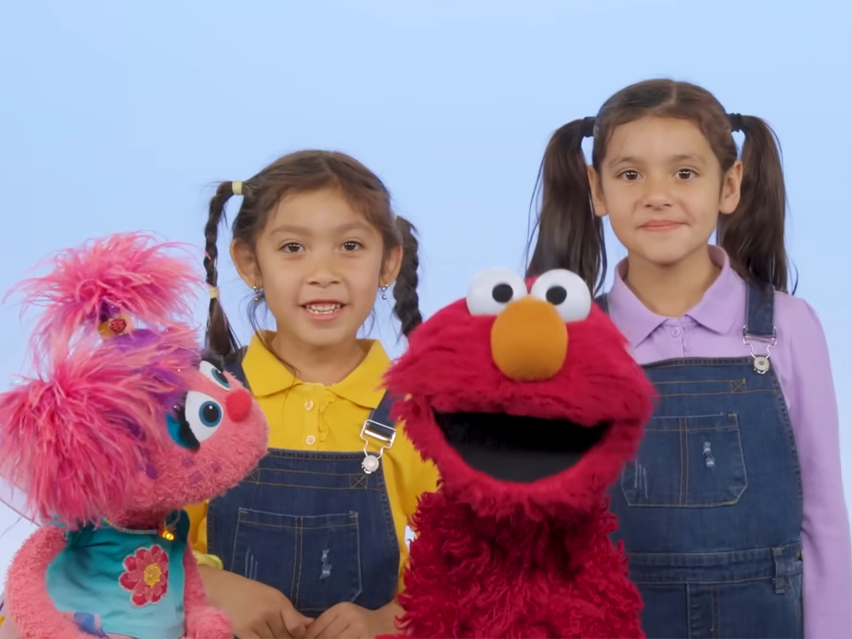 Sesame Street & Toys and Colors - Sesame Workshop